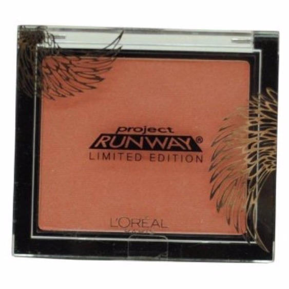 Via Trading | L'Oreal Project Runway Wear Infinite Blush
